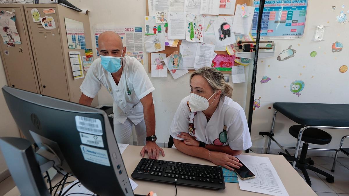 UCRANIANOS TENERIFE: Los ucranianos refugiados en Canarias mantienen la ...