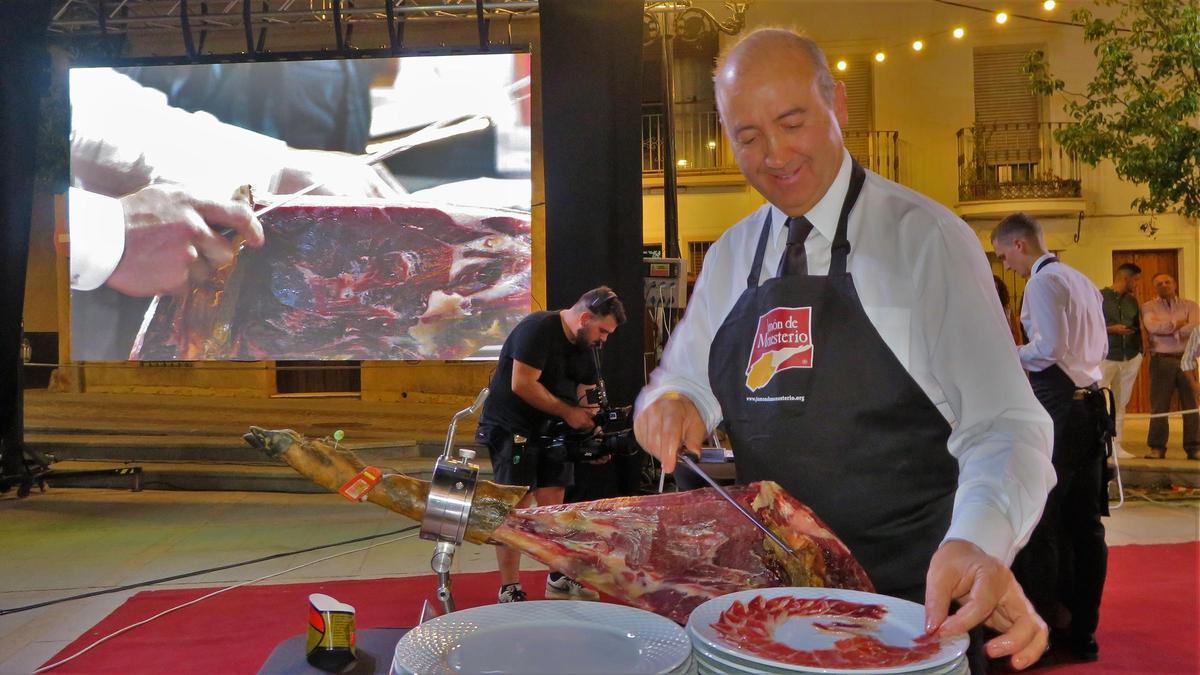 El XXIII Concurso de Cortadores de Jamón de Monesterio se celebrará el ...