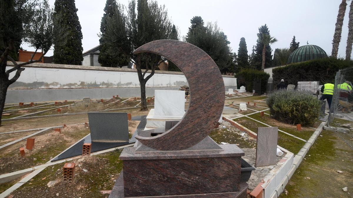 Cementerios musulmanes | El Islam se hace un hueco en los cementerios ...