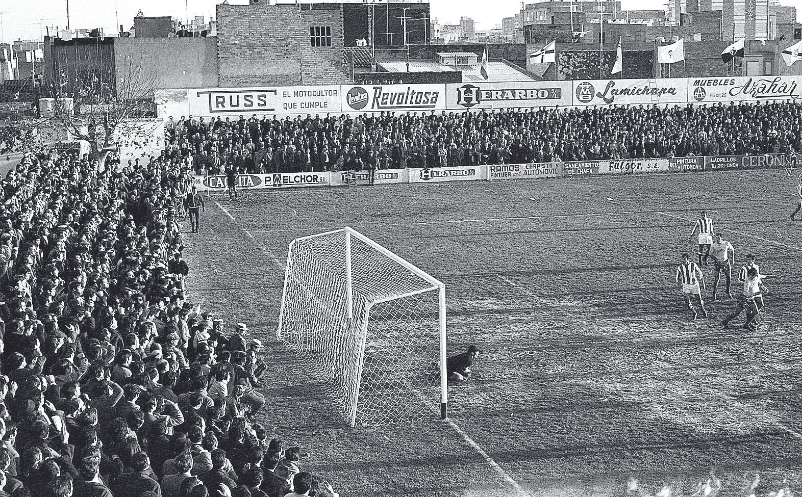 El vetusto estadio El Madrigal