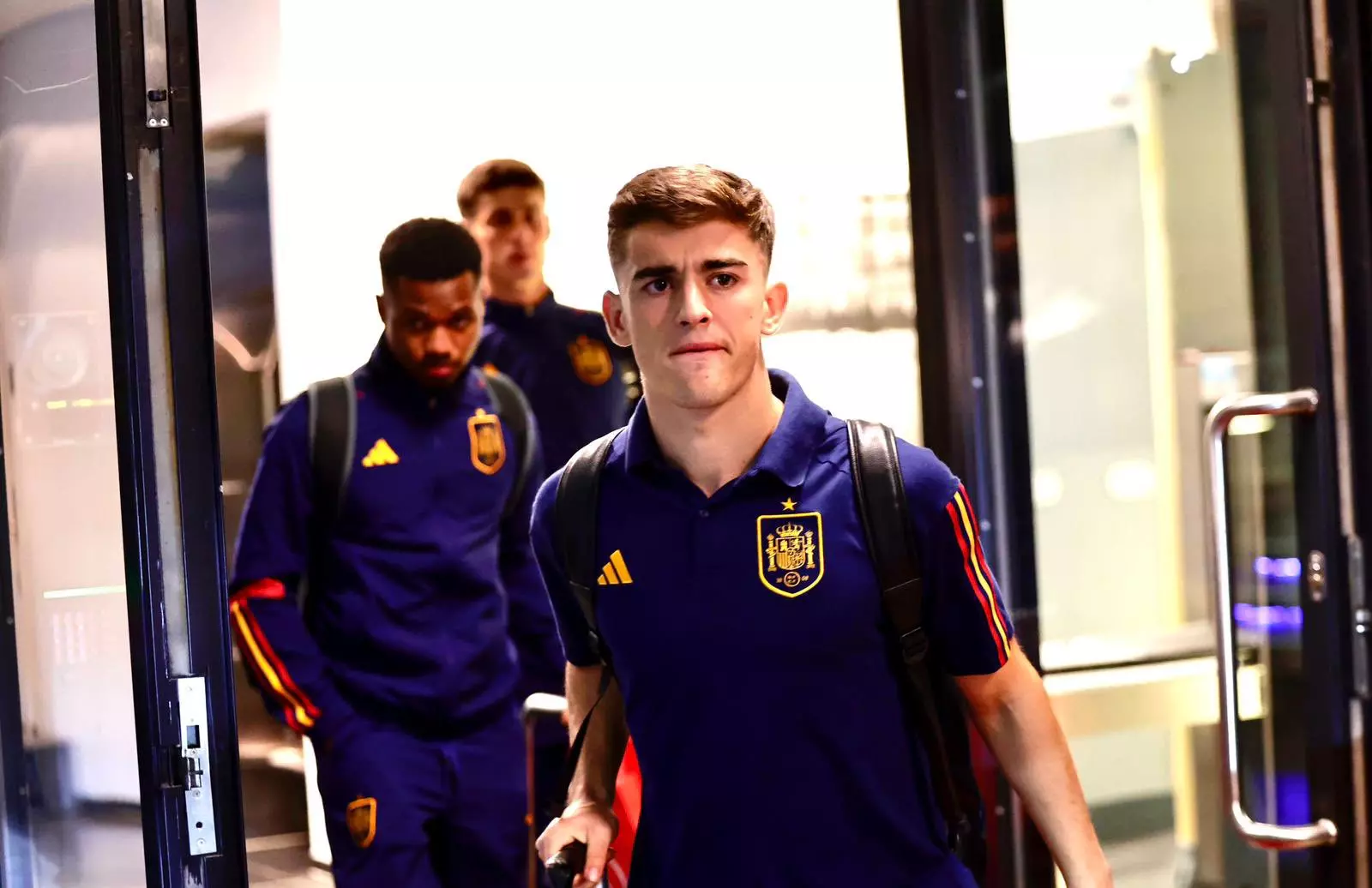 Noruega-España | Locura por el 'Tiburón' Ferran Torres a la llegada de ...