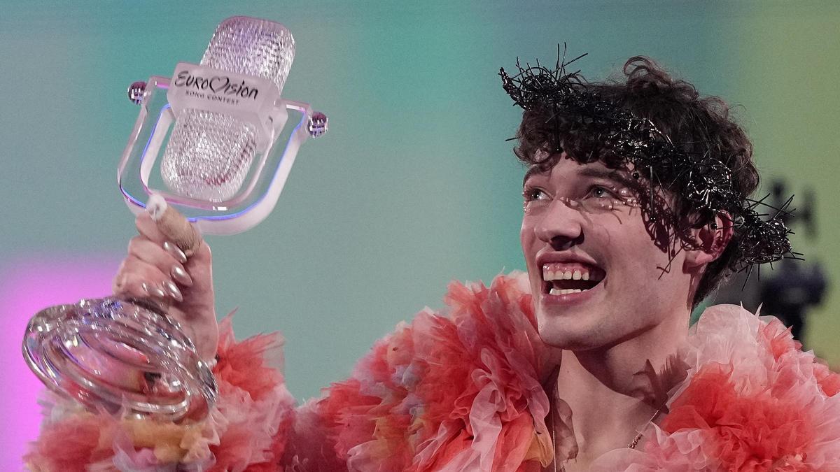 EUROVISIÓN 2024: El motivo por el que Nemo rompió el trofeo tras ganar ...