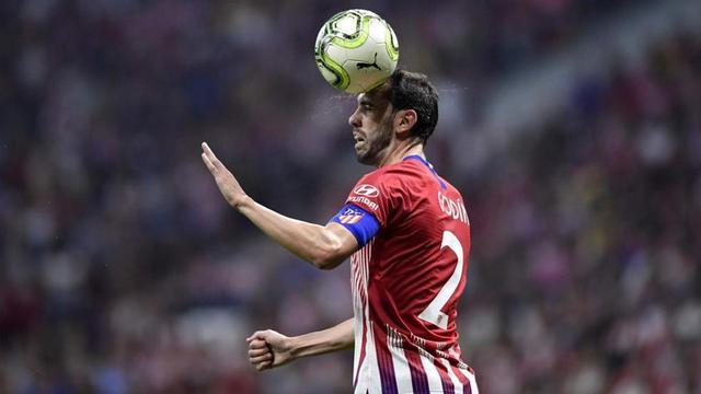 El Milan va a por Godín