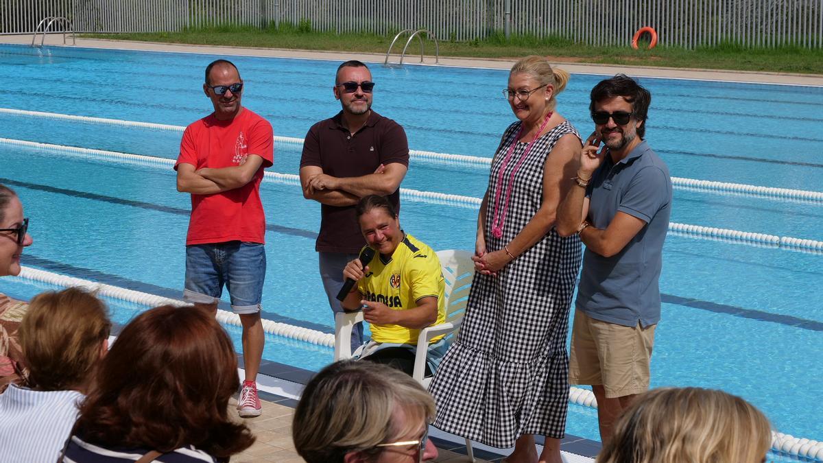 La nadadora adaptada Sonia Bañas completa el reto con las ‘100 piscinas’