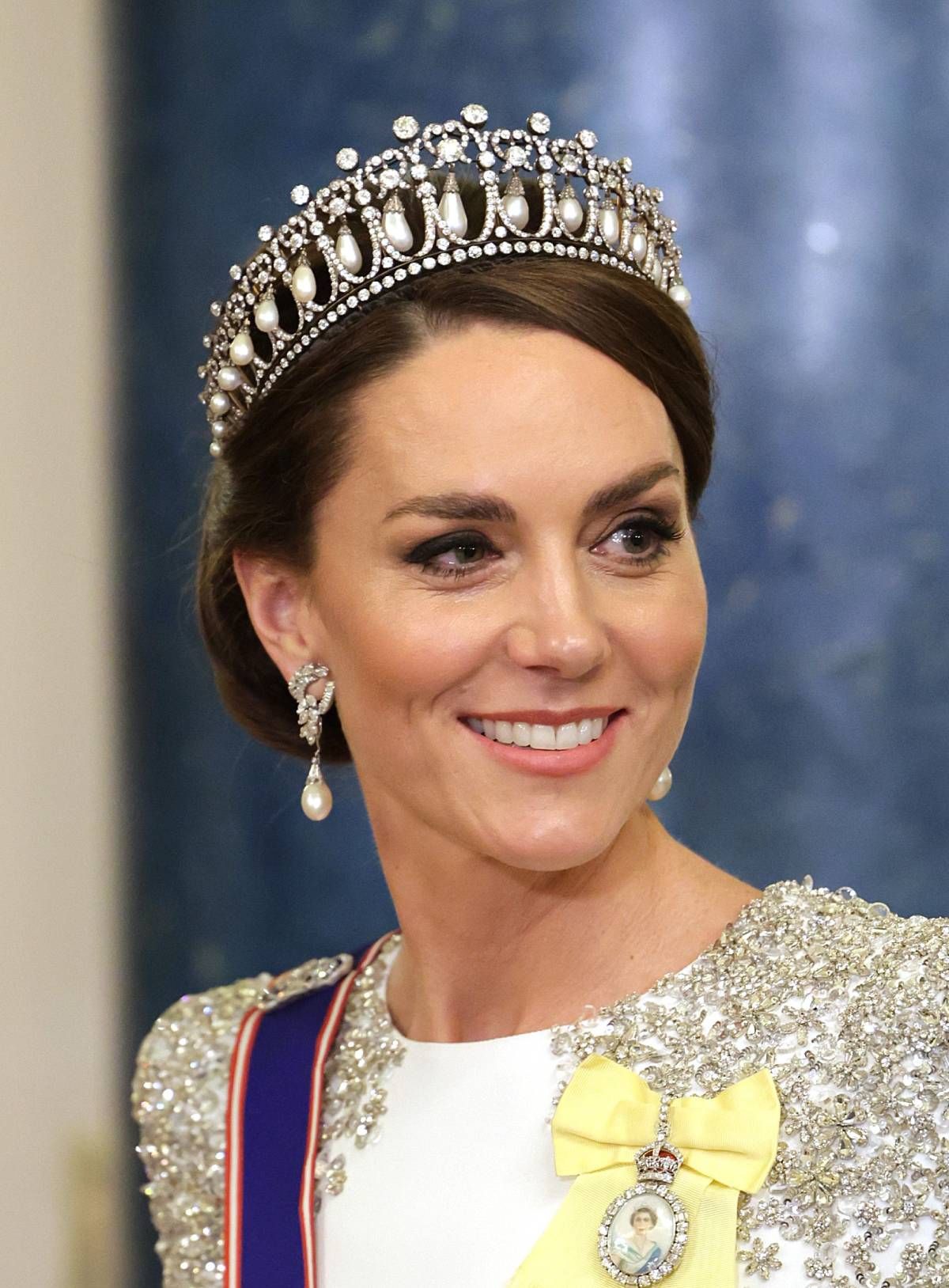 KATE MIDDLETON JOYAS LADY DI | Las joyas que Kate Middleton ha heredado ...