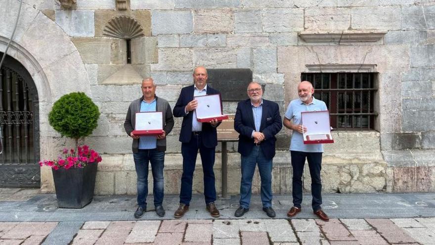 Ribadesella reconoce a sus empleados municipales