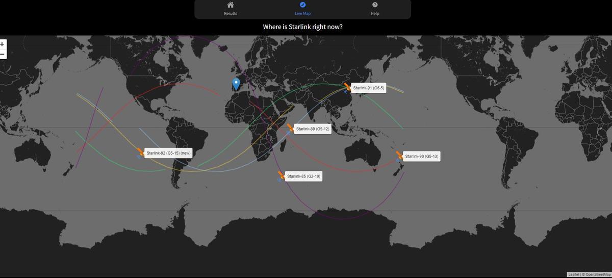 Los satélites de Elon Musk, Starlink, se dejan ver en el cielo de Málaga