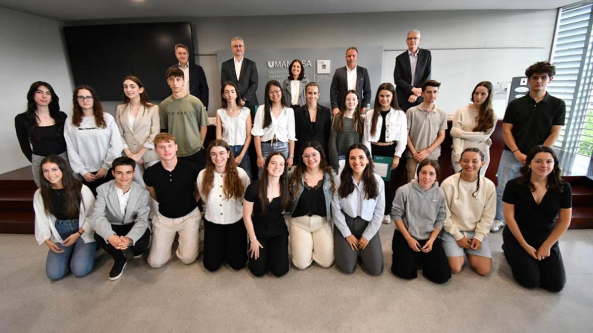 MANRESA | UManresa convoca la 25a edició dels Premis UManresa a ...