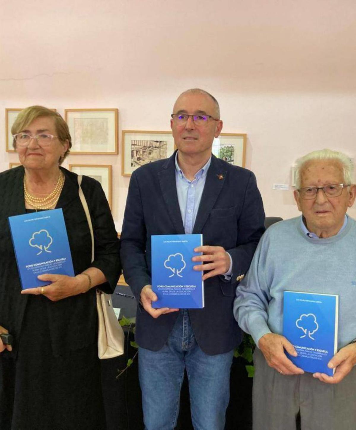 Luis Felipe Fernández apela a una "escuela abierta" en la presentación de su libro - La Nueva España