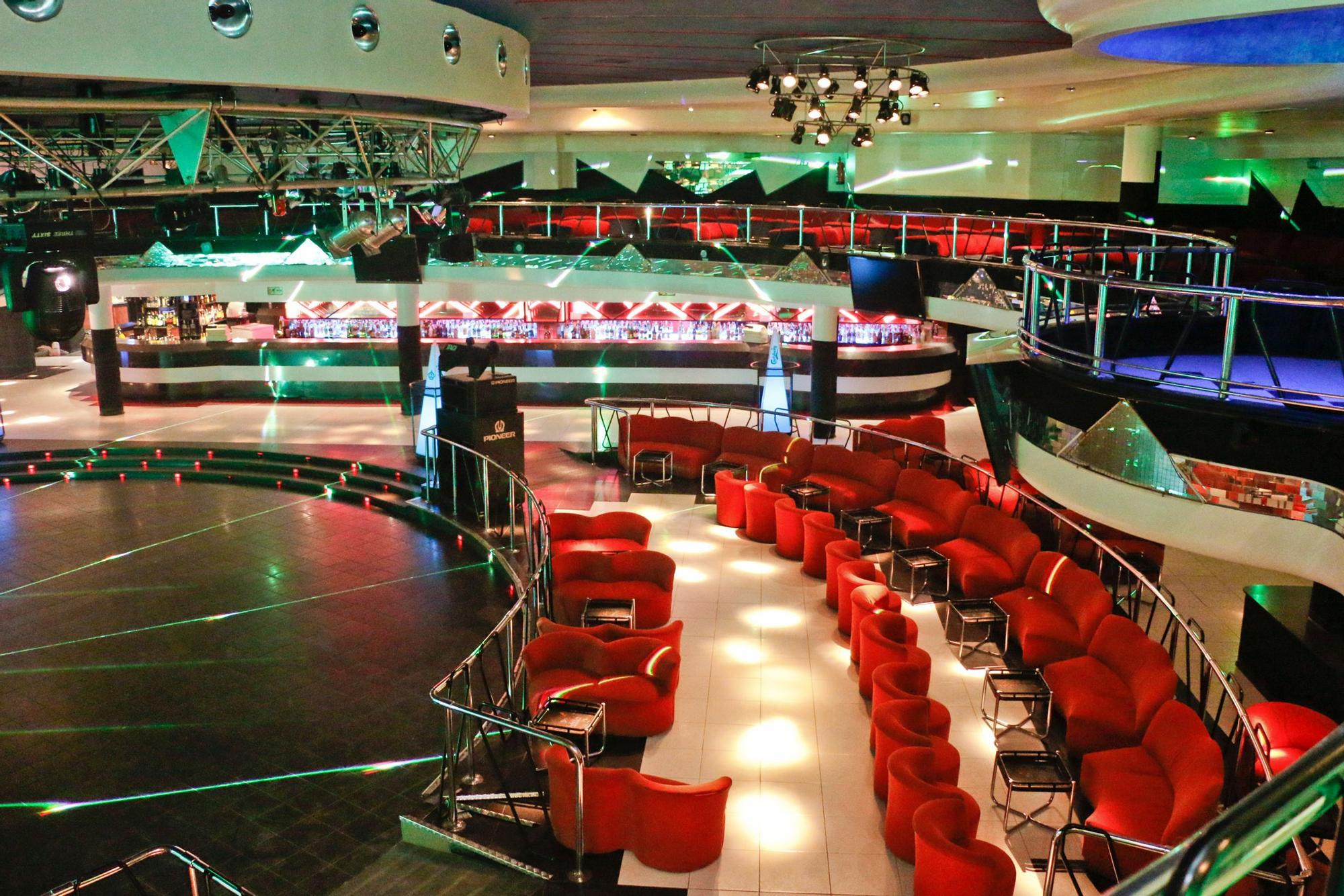 Cierra la discoteca Estilo de Oviedo: un recorrido fotográfico por sus ...