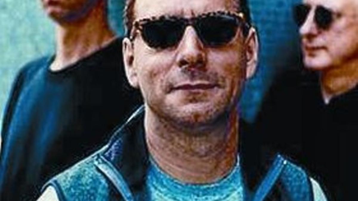 Wire refuerza su pacto como trío con 'Red barked tree' - El Periódico