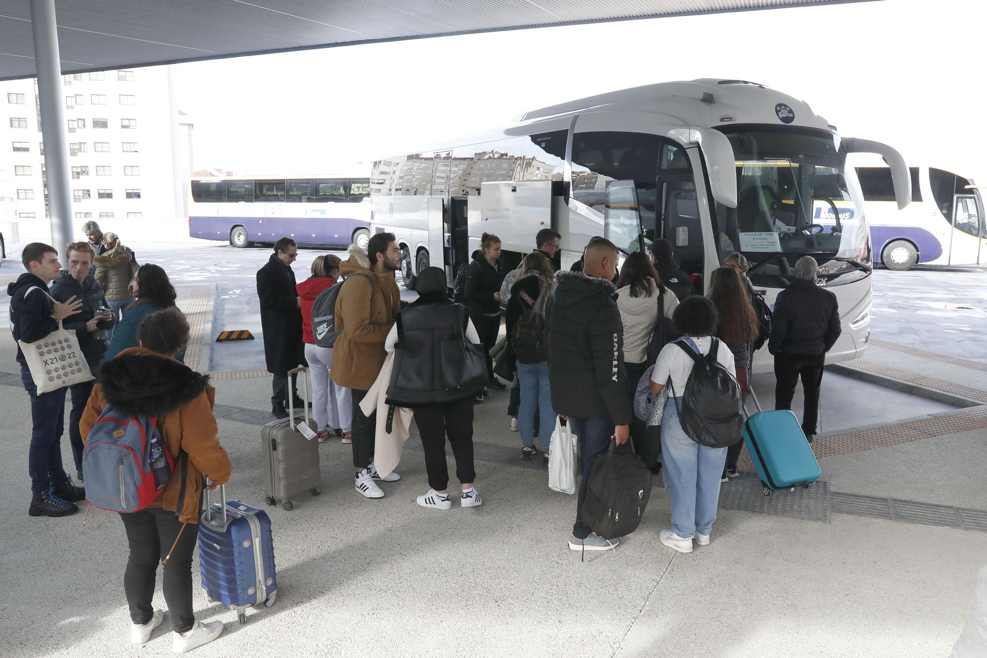 Vigo estrena la nueva estación de buses en Urzáiz