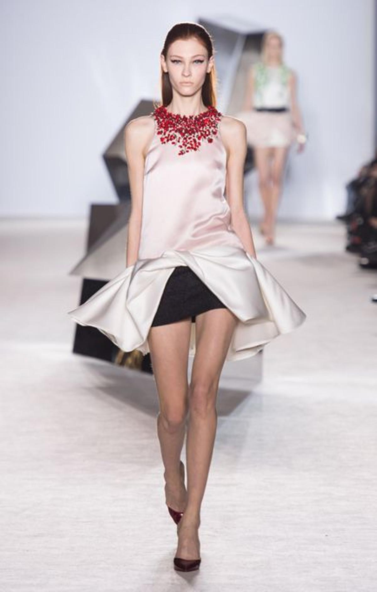 El jardín de Giambattista Valli - Woman