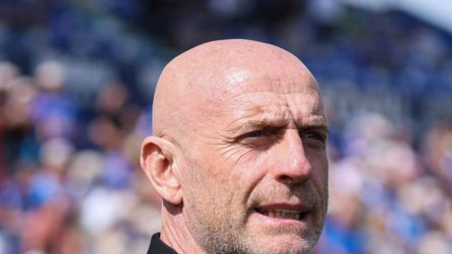 Calero anticipa «una batalla bonita» frente al Oviedo