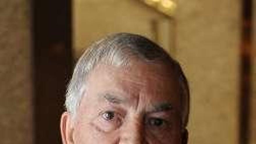 Servando Cano gana el premio de poesía "Ciudad de Salamanca"