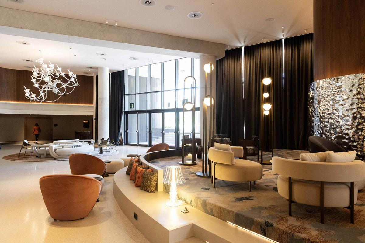 El macro hotel de lujo SLS Barcelona en el Fòrum