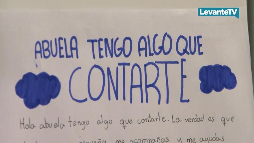 “Yayo-Yaya tengo que contarte una cosa”