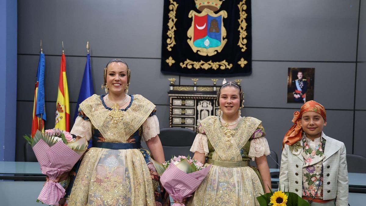 Benaguasil elige a Yurena Espinosa y Paula Ricart como sus Falleras ...