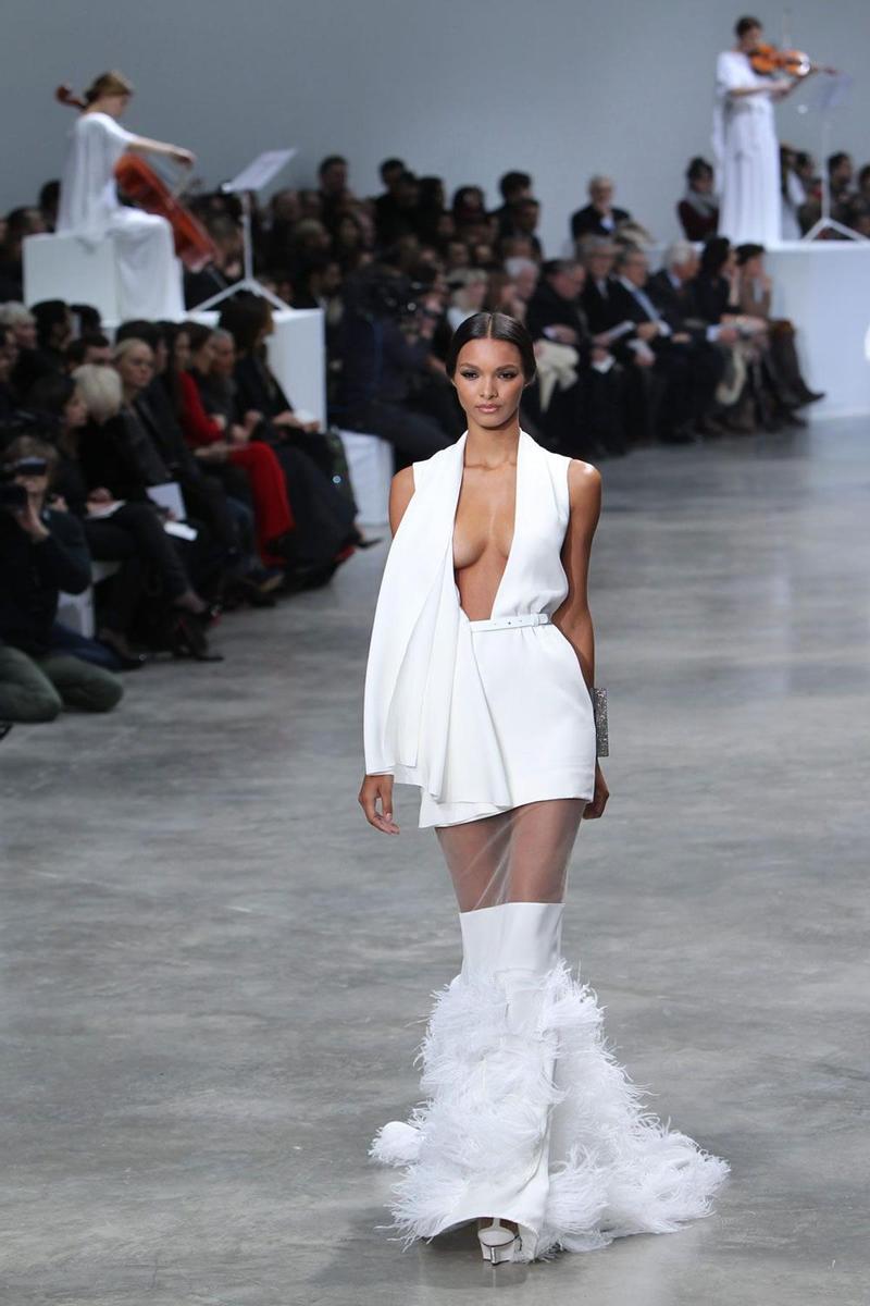 Stéphane Rolland, pura arquitectura - Woman