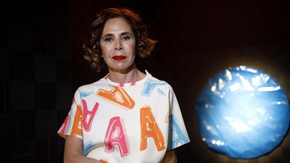 Agatha Ruiz de la Prada sale en defensa de la Reina Letizia por ir en ...