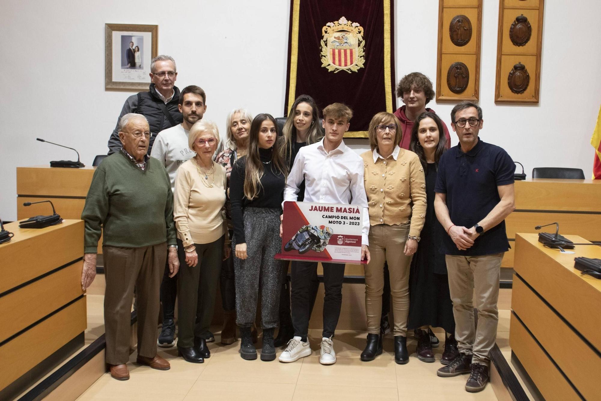 Algemesí concederá al piloto Jaume Masià la medalla de la ciudad al ...