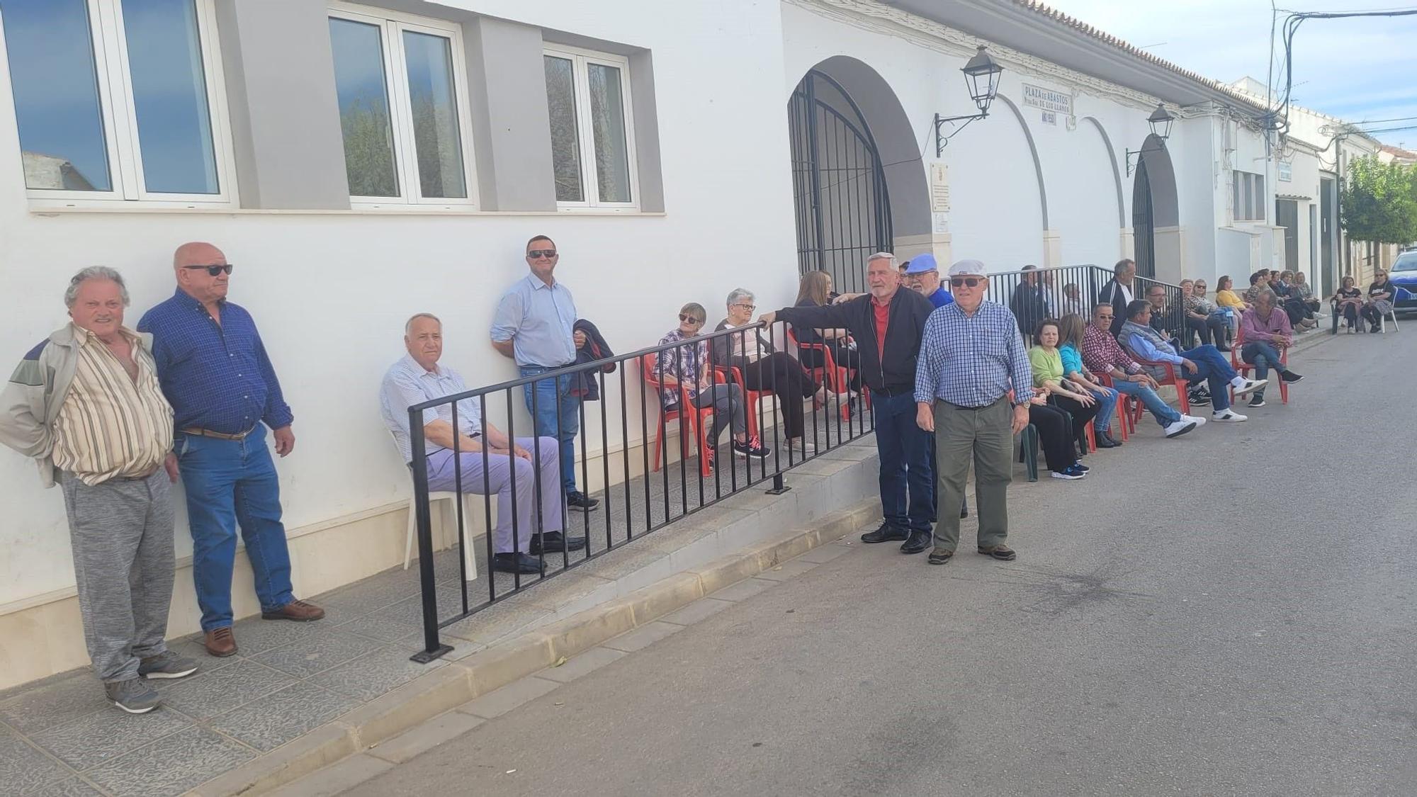 Vecinos de La Roda encerrados a la espera de médico para el pueblo ...