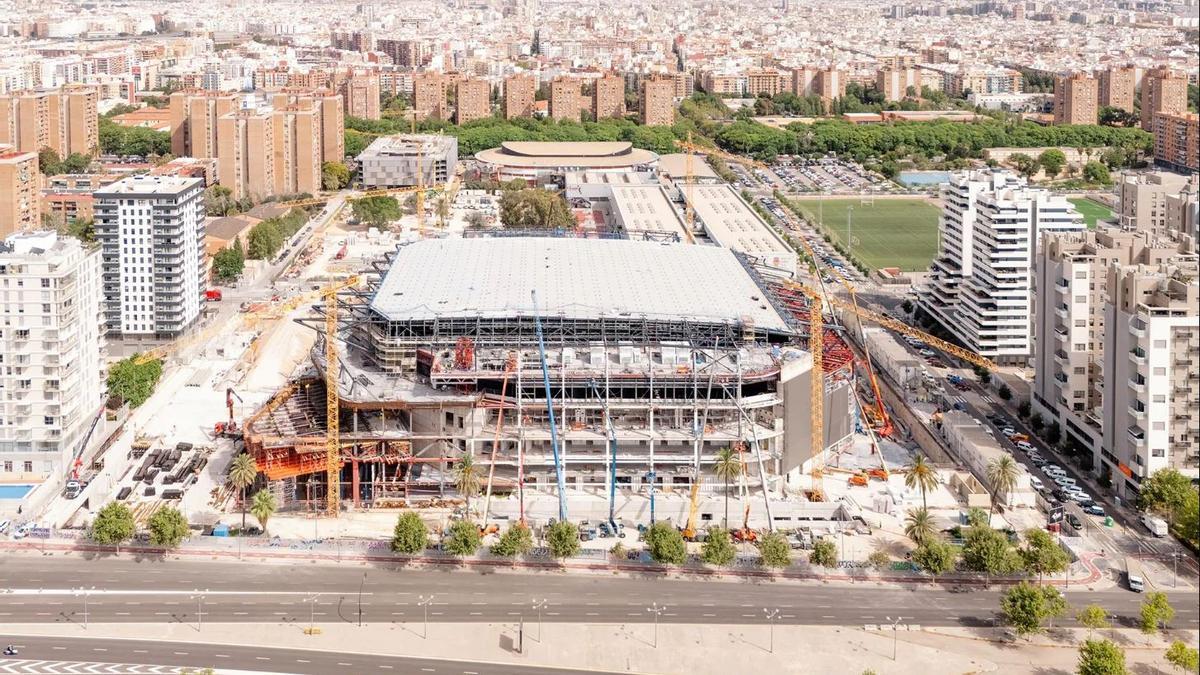 El Roig Arena avanza con la llegada de cubierta, fachada y terrazas ...