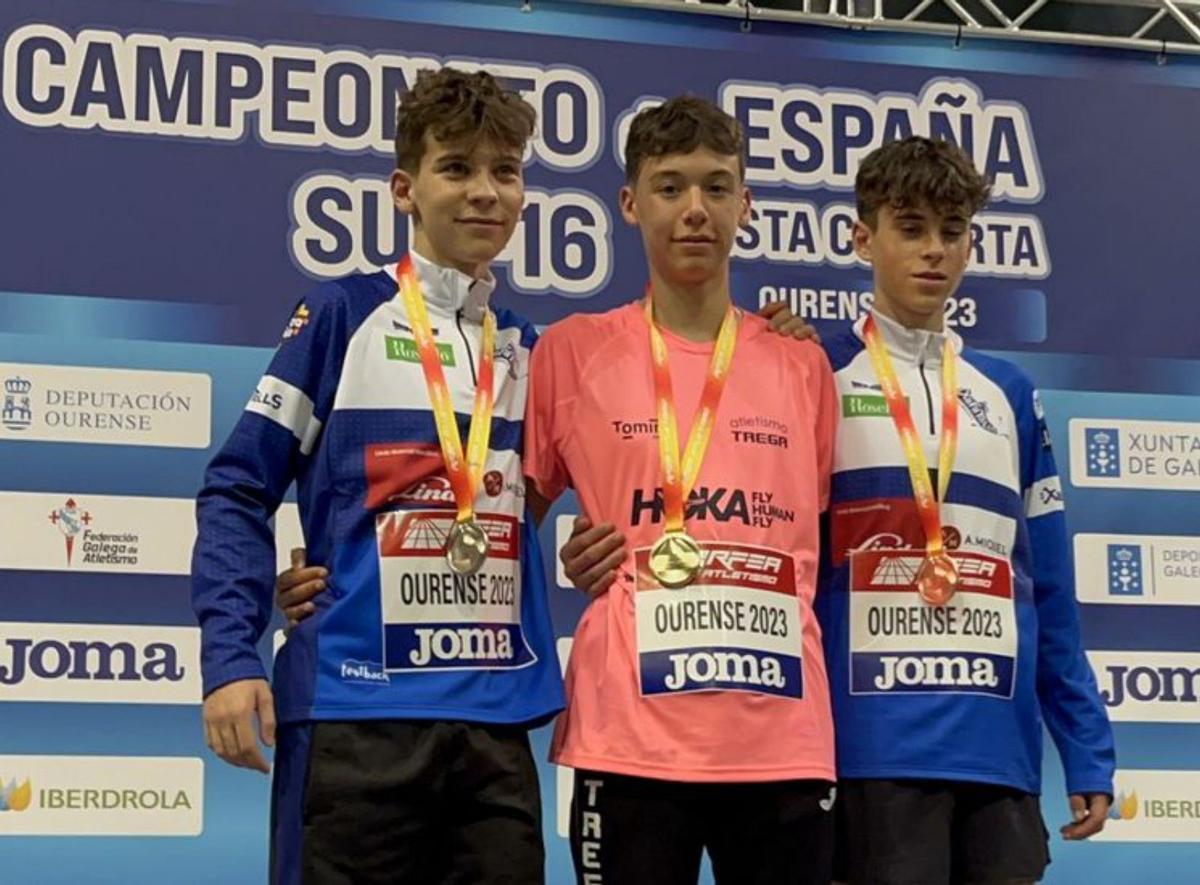 Éxitos de Álex Sierpes - Faro de Vigo