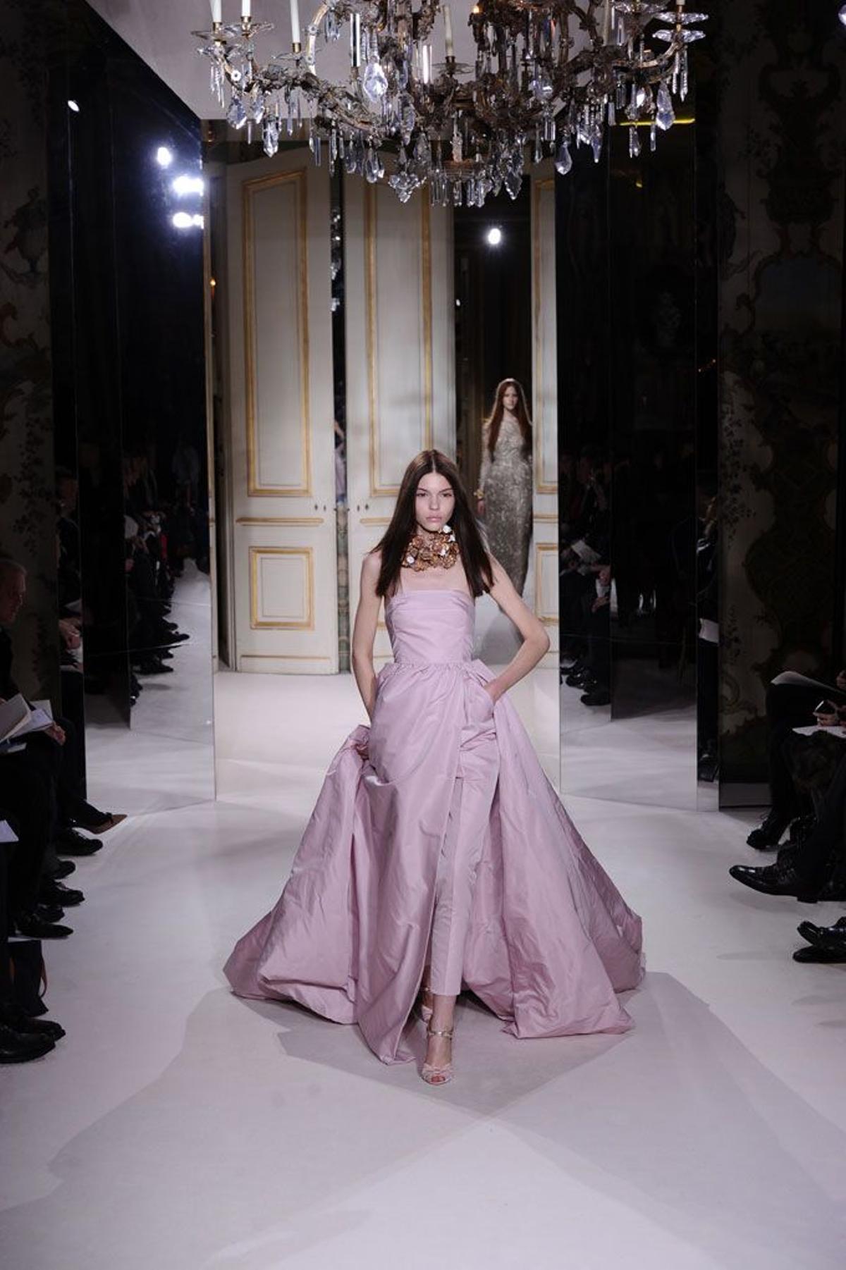Giambattista Valli, un desfile de cuento - Woman