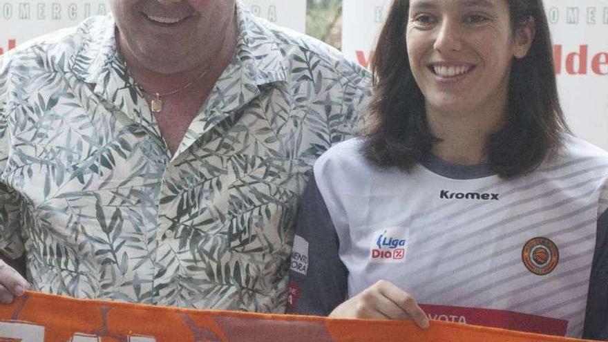Laura Marcos: "Tenemos un equipo muy joven e ilusionado"