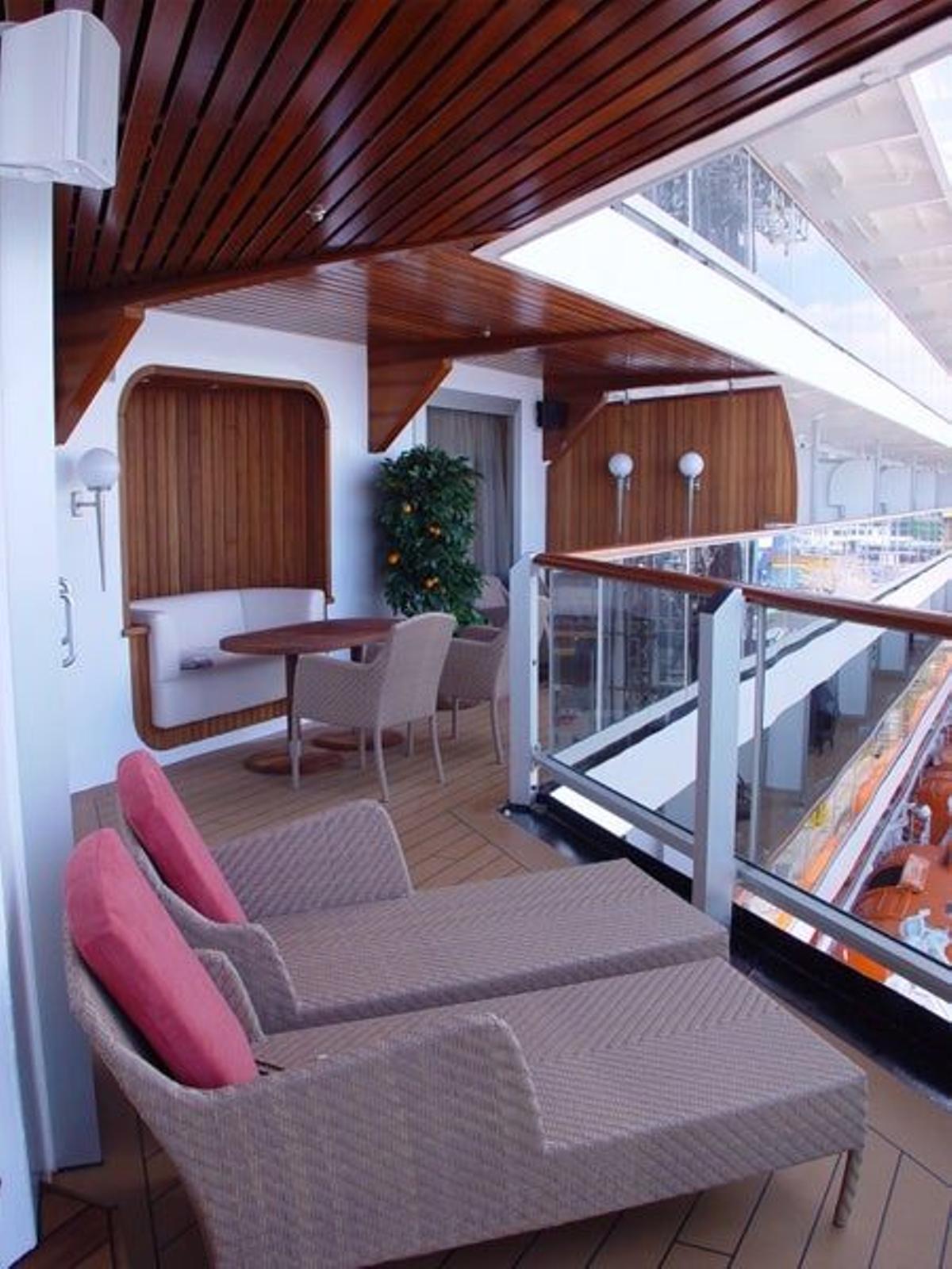 Holland America Line presenta Eurodam, su nuevo barco - Viajar