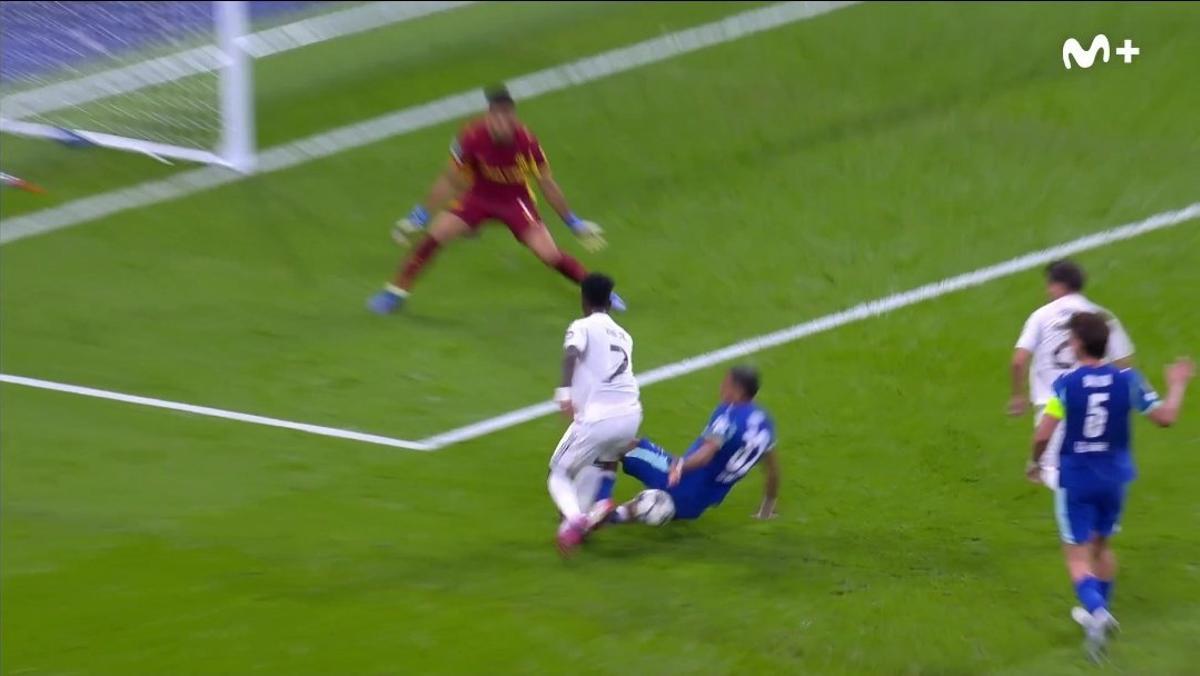 ROBO REAL MADRID | Benatia denuncia la reiteración de los 'robos' del ...