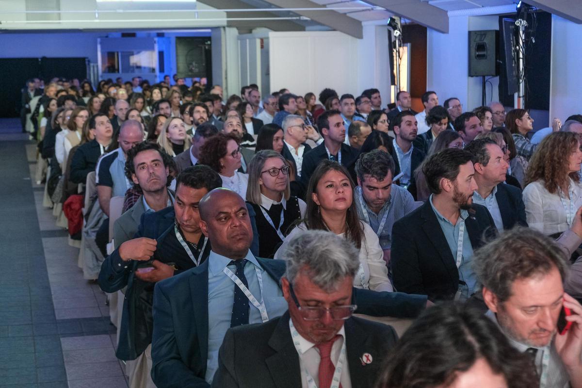 Elche reconoce con una calle al oftalmólogo Fernando Soler, director de ...