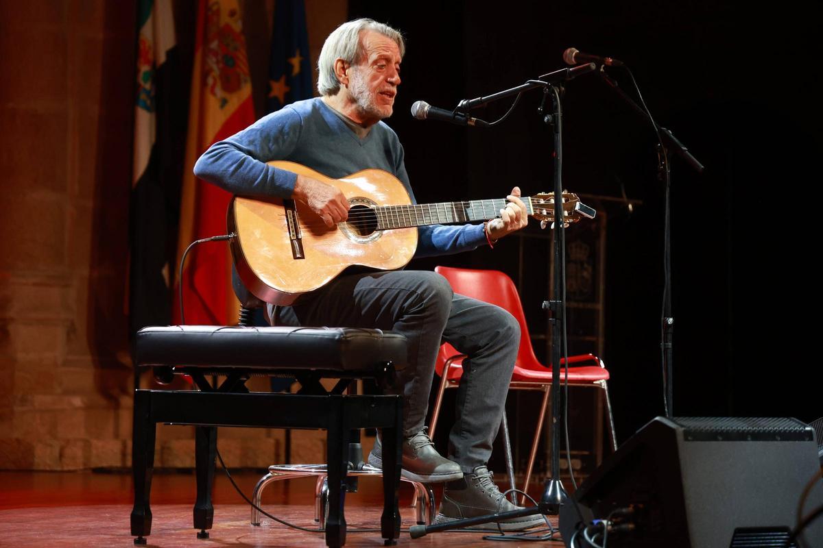 Luis Pastor en Cáceres | Música, poesía y Luis Pastor para celebrar 50 ...
