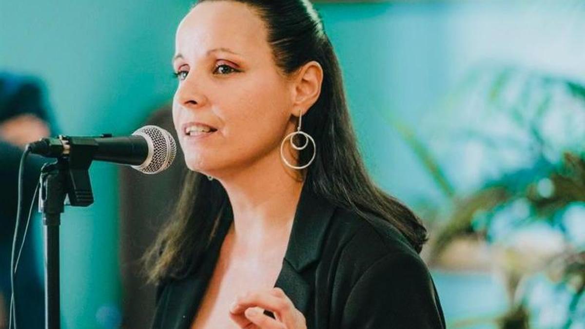 Sandra Suárez Berlanga, profesora y escritora: "Aún falta formación en ...