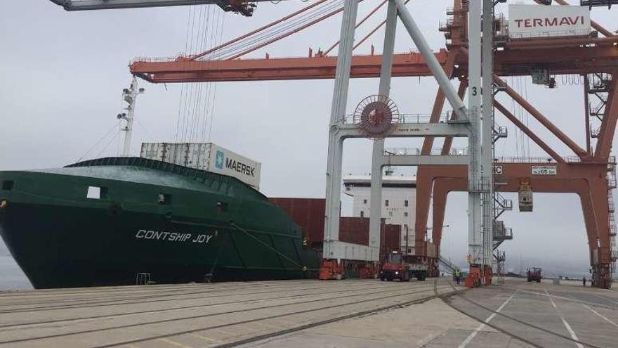 De la doble a la triple escala de Maersk