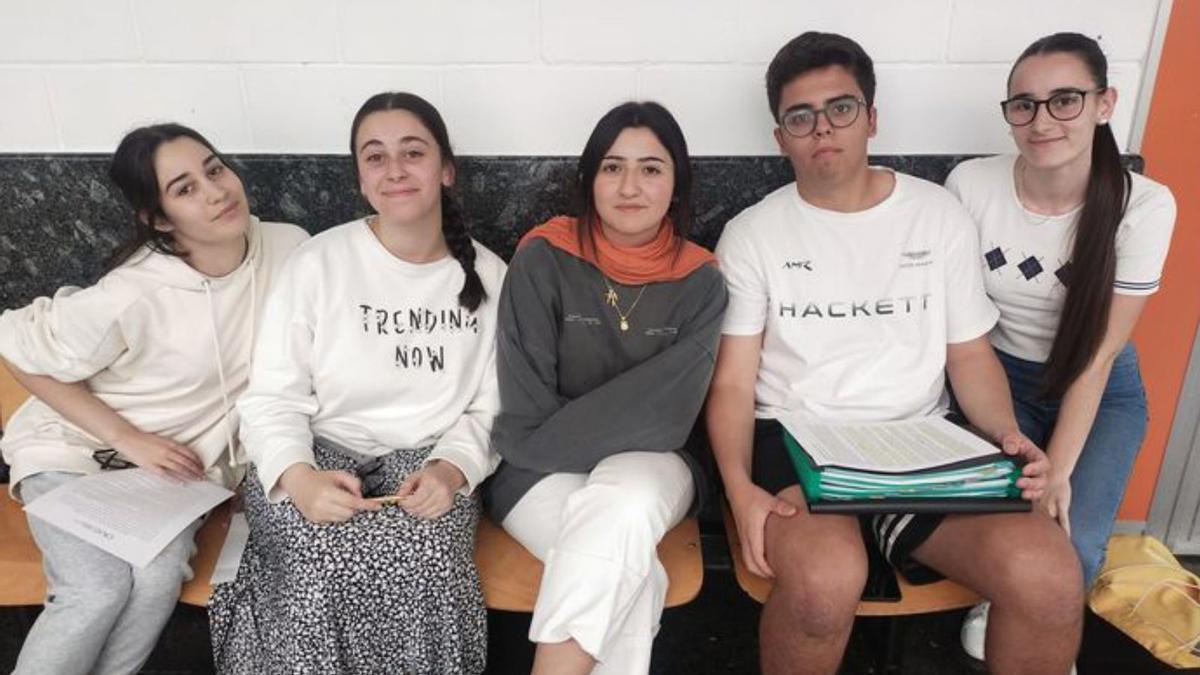 ABAU 2023 EN GALICIA : Inmigración o II República, billetes para la ...