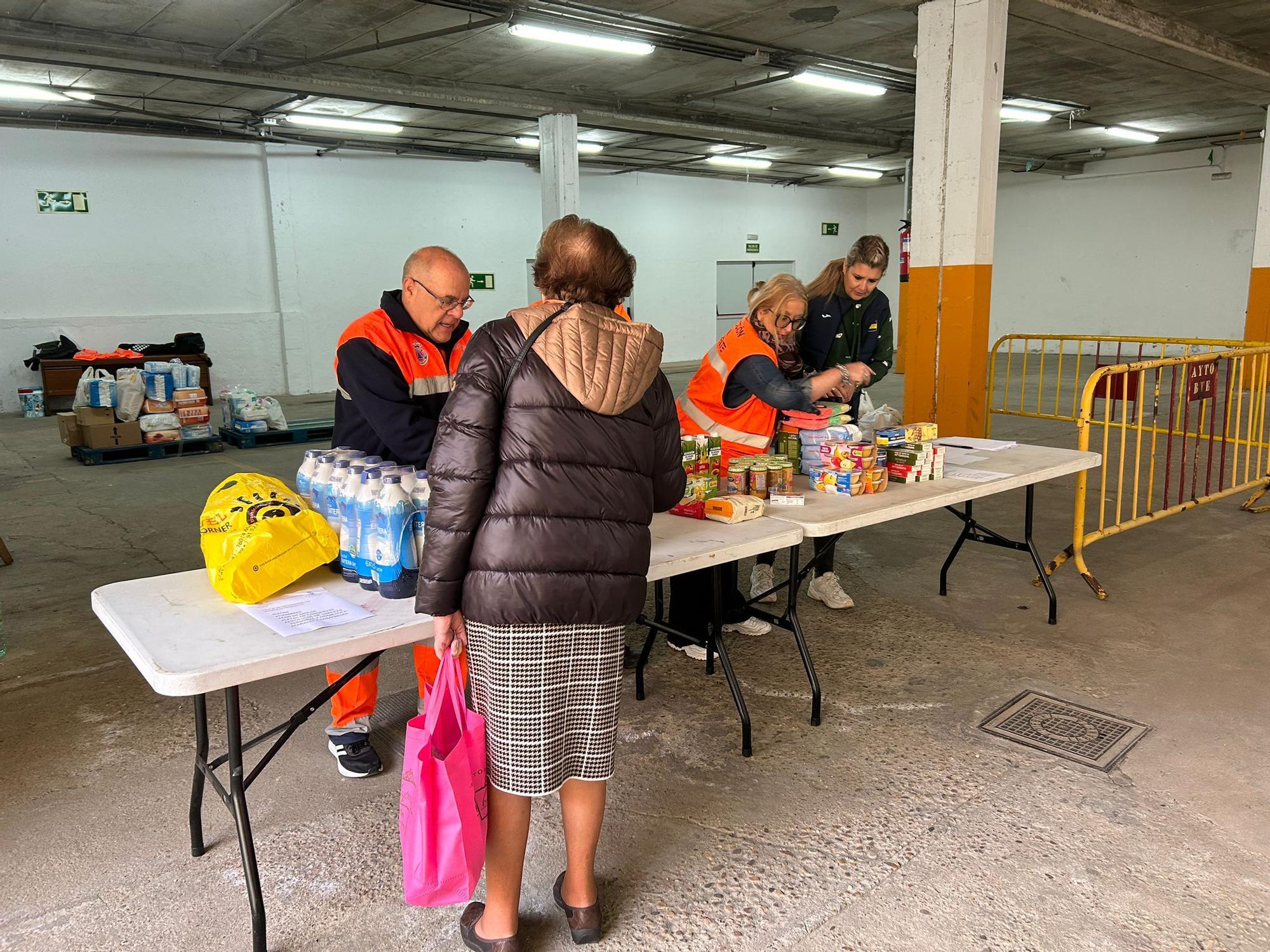 EMERGENCIA DANA: Recogida de donaciones en Benavente para los afectados por la DANA, en imágenes
