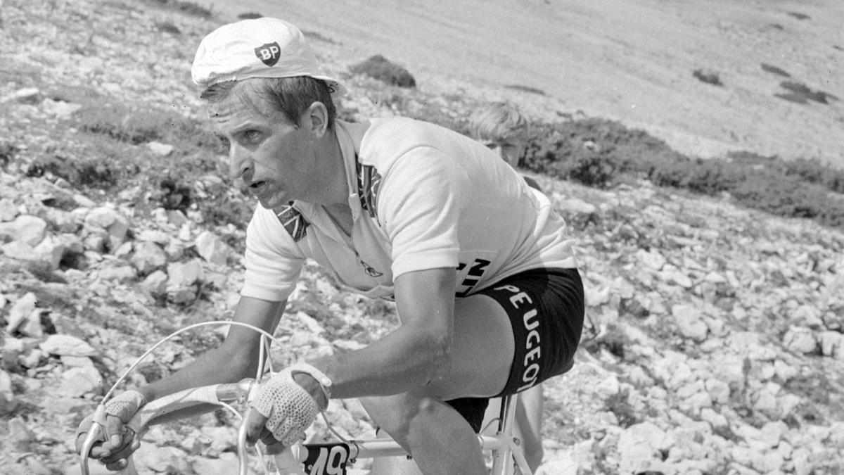 Ciclismo | Mont Ventoux: la muerte en directo de Tom Simpson en el Tour ...