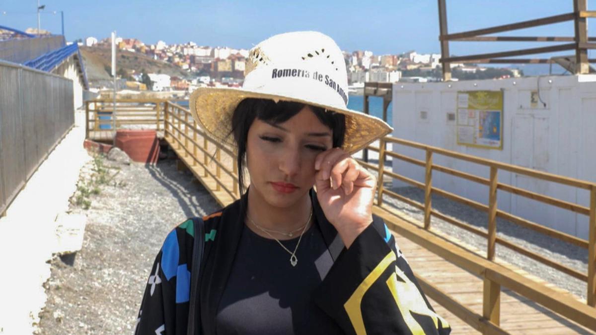 LLEGA A NADO A CEUTA | Se hace viral en redes tras 24 horas nadado para ...