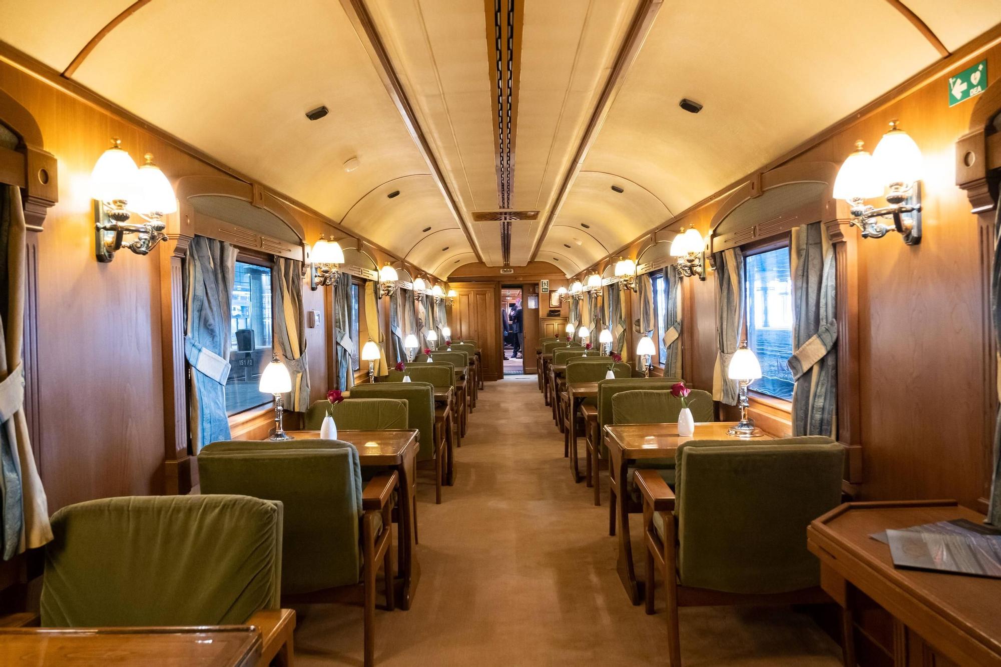 En imágenes | Así es el lujo del tren Costa Verde Express