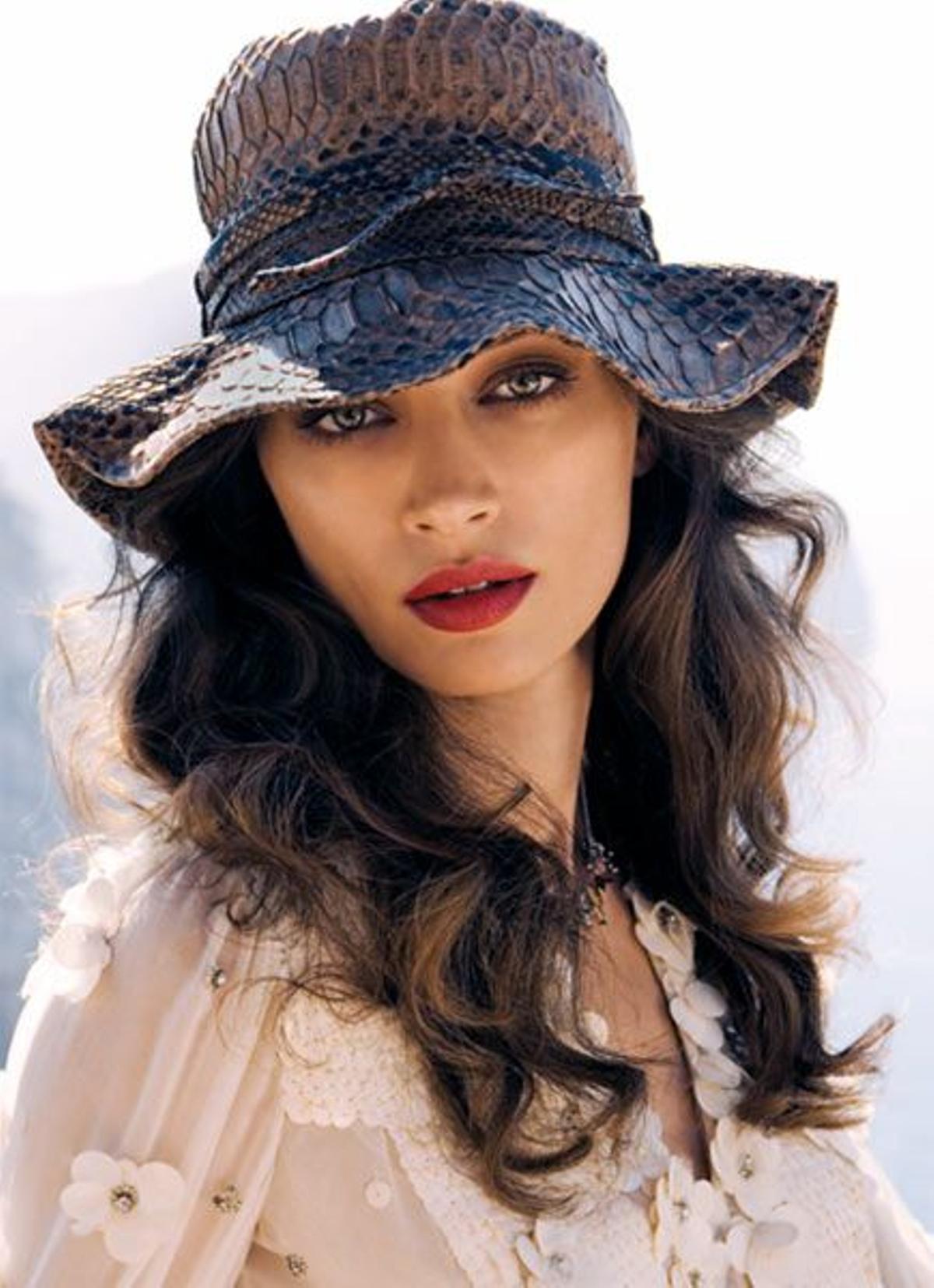 Bellísima Margareth Madè - Woman