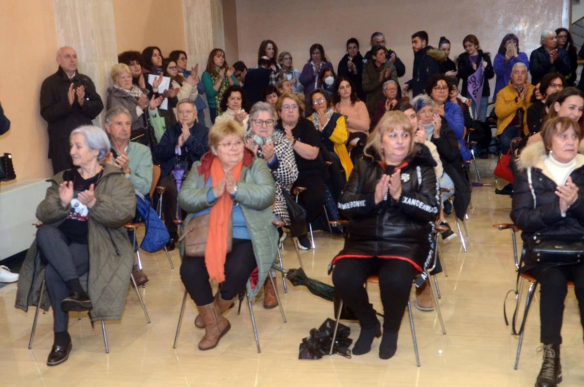 La Vilagarcía más feminista luce su músculo reivindicativo