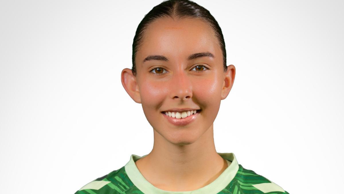 Inés Collado debuta con 16 años con el Rocasa Gran Canaria y se ...