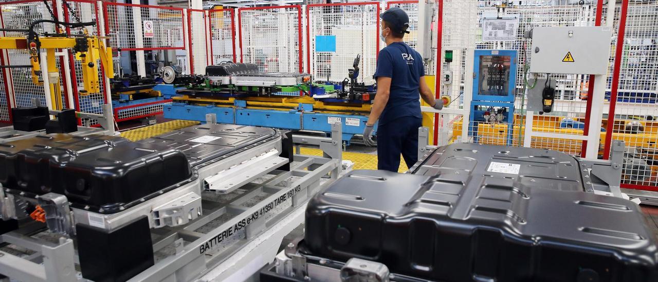 Stellantis activa en Vigo su nuevo taller de baterías con la renovación ...