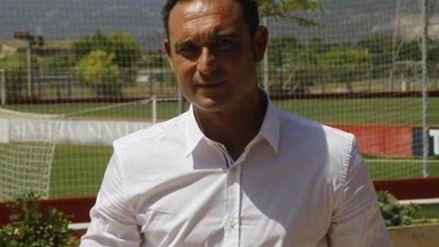 Javier Recio firma como nuevo director deportivo del Murcia - Diario ...