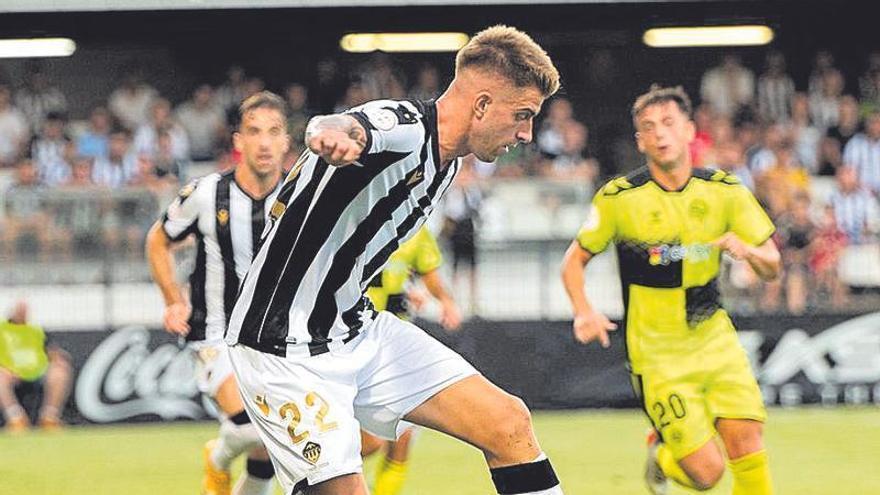 Raúl Sánchez, tras su estreno goleador con el Castellón: "No esperaba ...