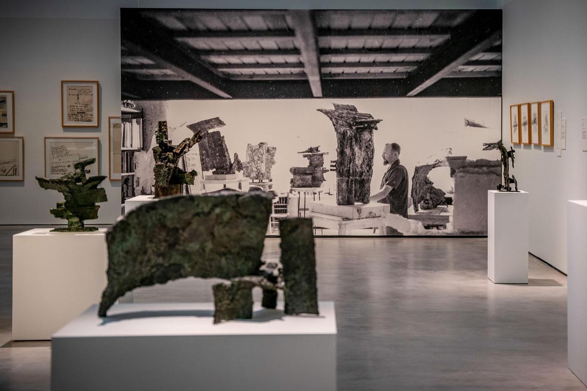 Arte aragonés | Santander inaugura una exposición de Pablo Serrano con ...