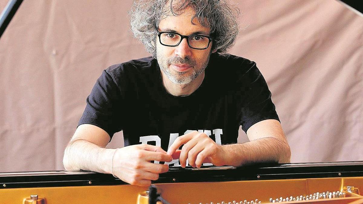 James Rhodes: "La música fue un milagro en mi vida, allí me sentía seguro"