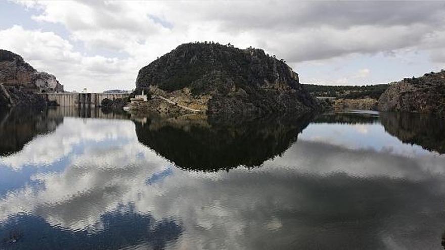 La CHJ inicia el desembalse de Contreras de forma controlada para ...